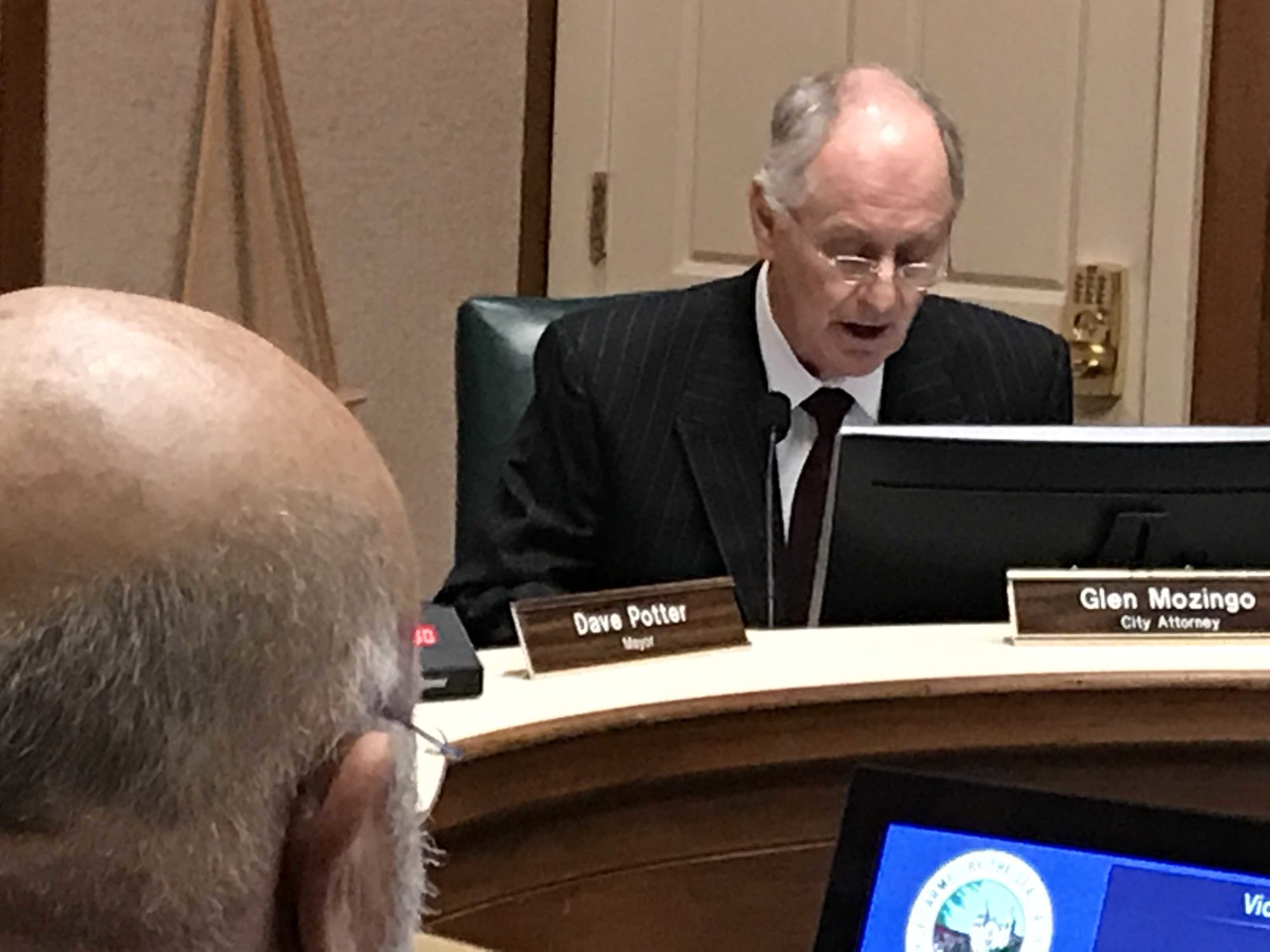 Mozingo resigns – Voices of Monterey Bay